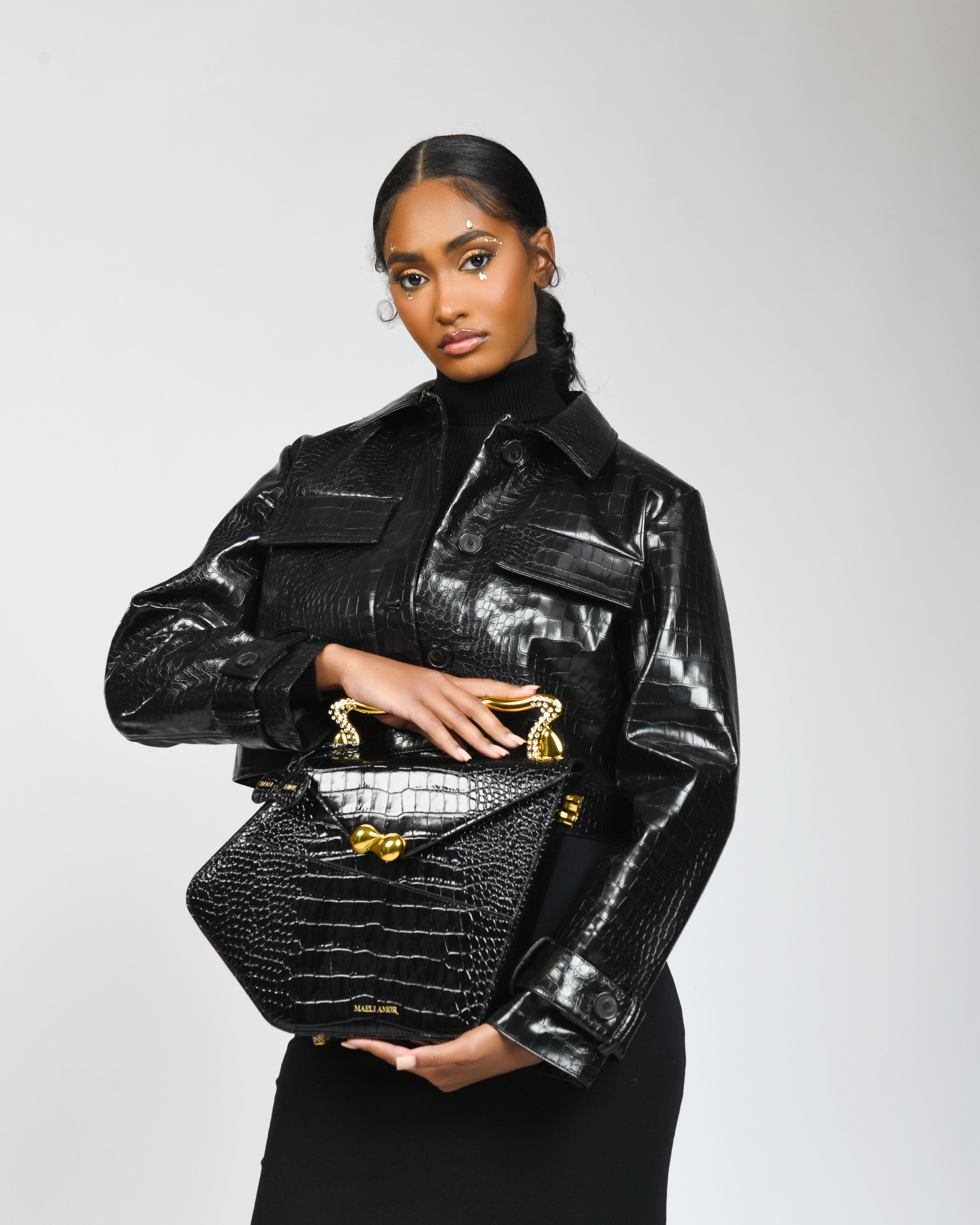 Feature Collection – MAELI AMOR